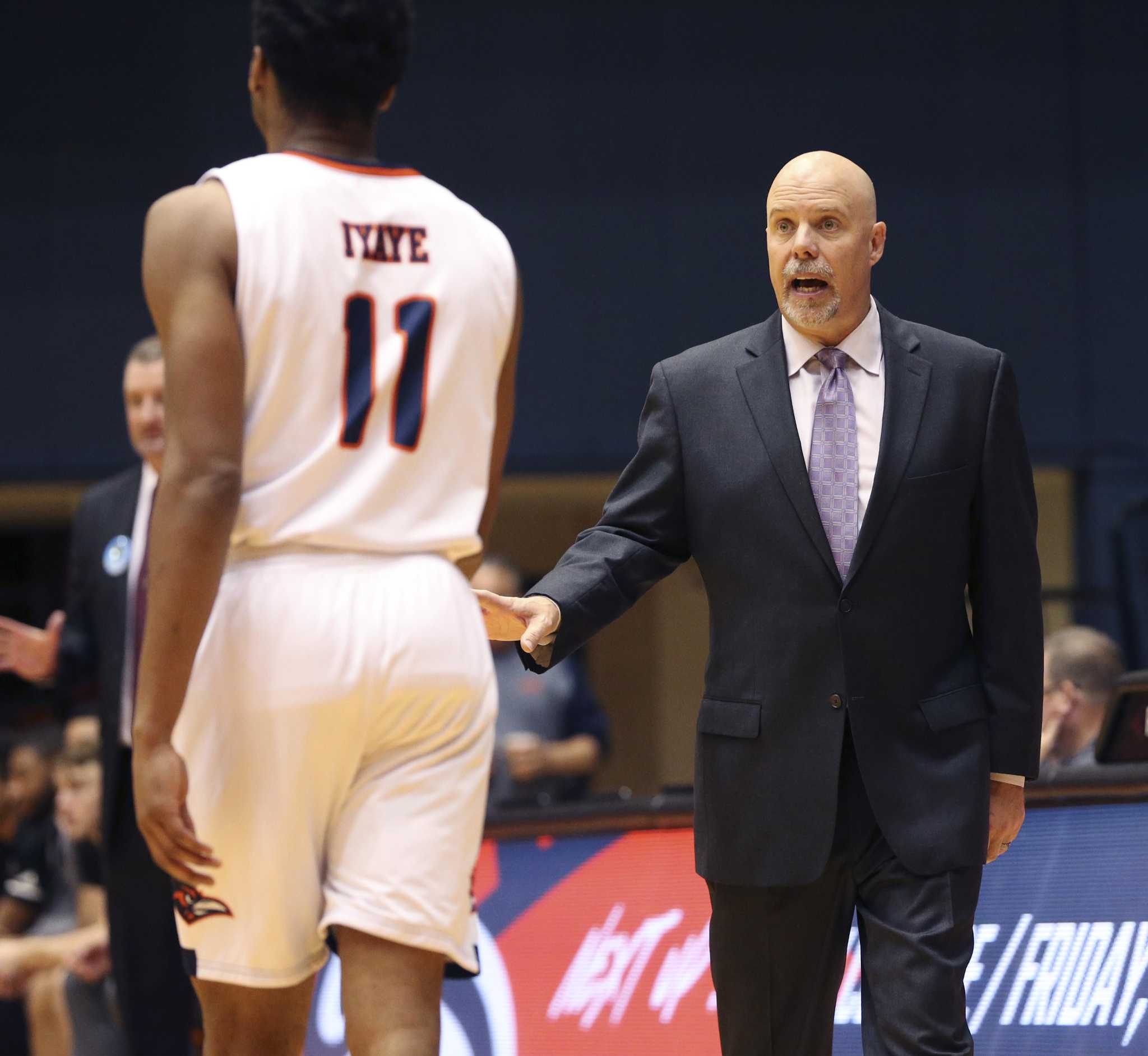UTSA men’s basketball adds two as early signing period opens