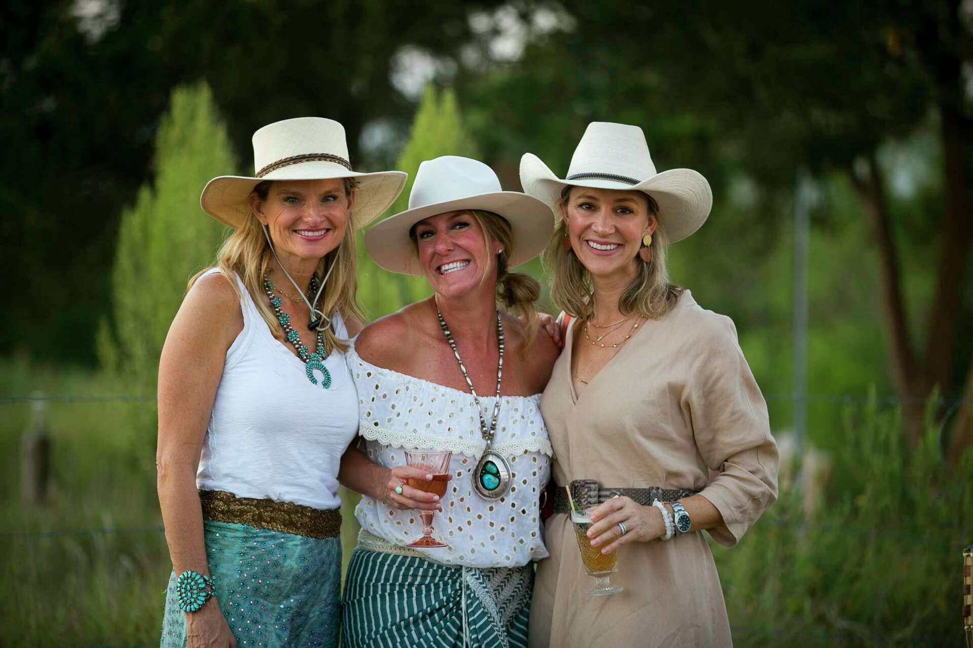 Farm Girls Supper Club hosts its first-ever Round Top dinner party at ...