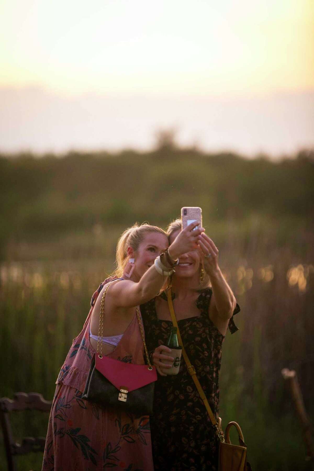Farm Girls Supper Club hosts its first-ever Round Top dinner party at ...