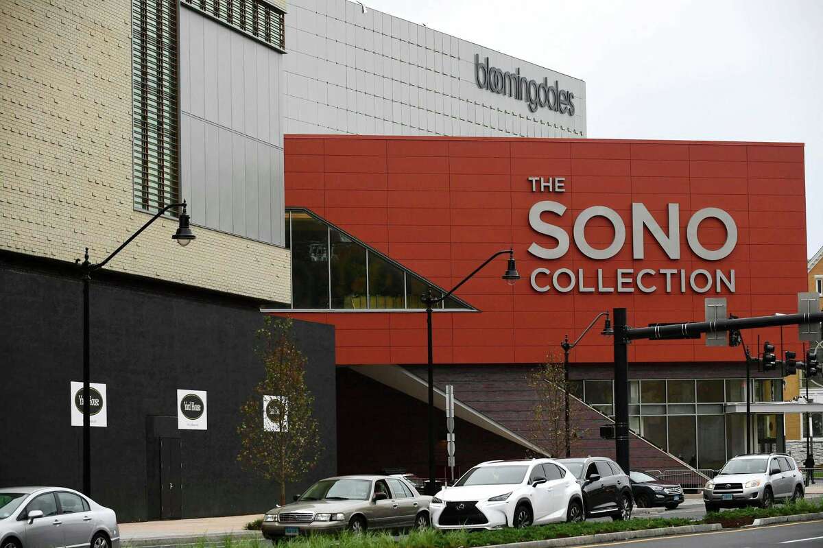 Norwalk man accused of peeping on woman in the SoNo Collection