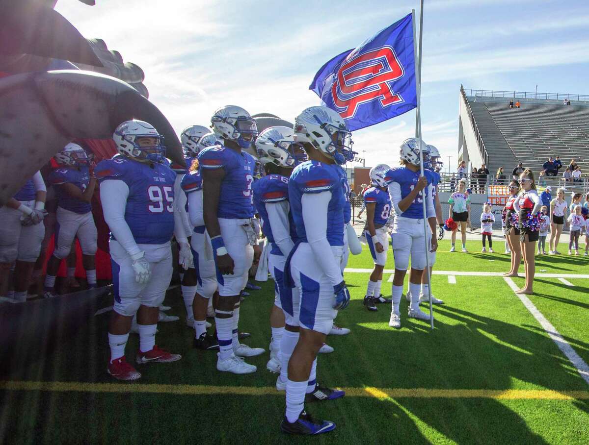 FOOTBALL: Klein takes control early in victory over Oak Ridge