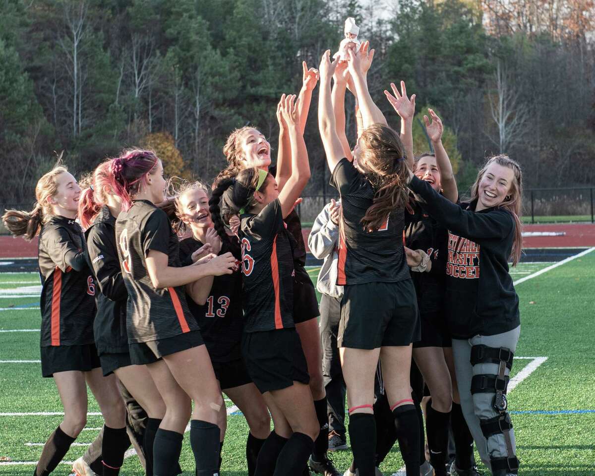 Bethlehem girls' soccer tops Niskayuna for Section II Class AA title