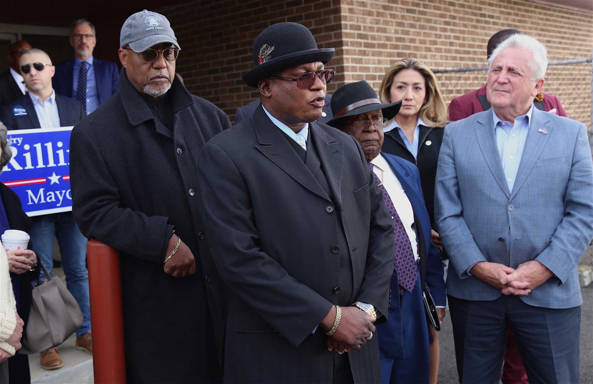 South Norwalk leaders rally to support Harry Rilling for mayor
