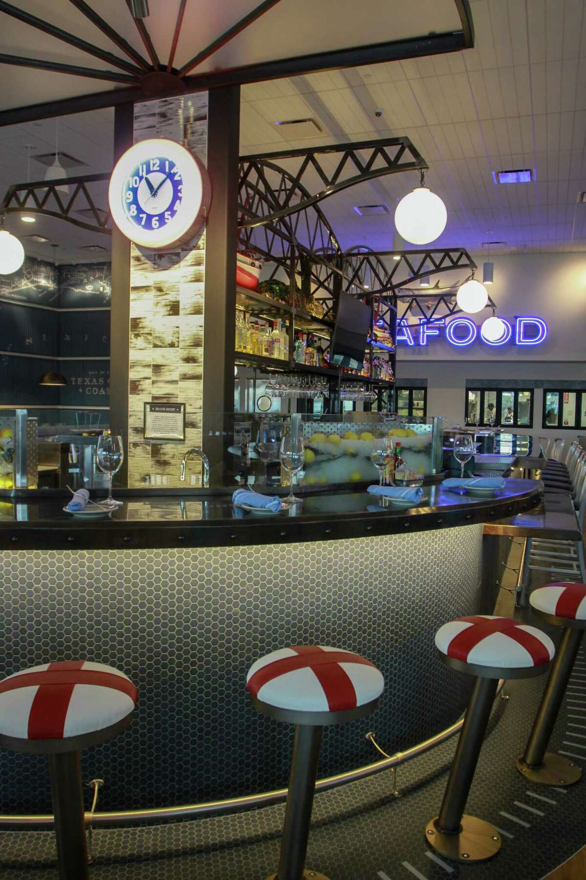 New Goode Co. Seafood opens on Katy Freeway