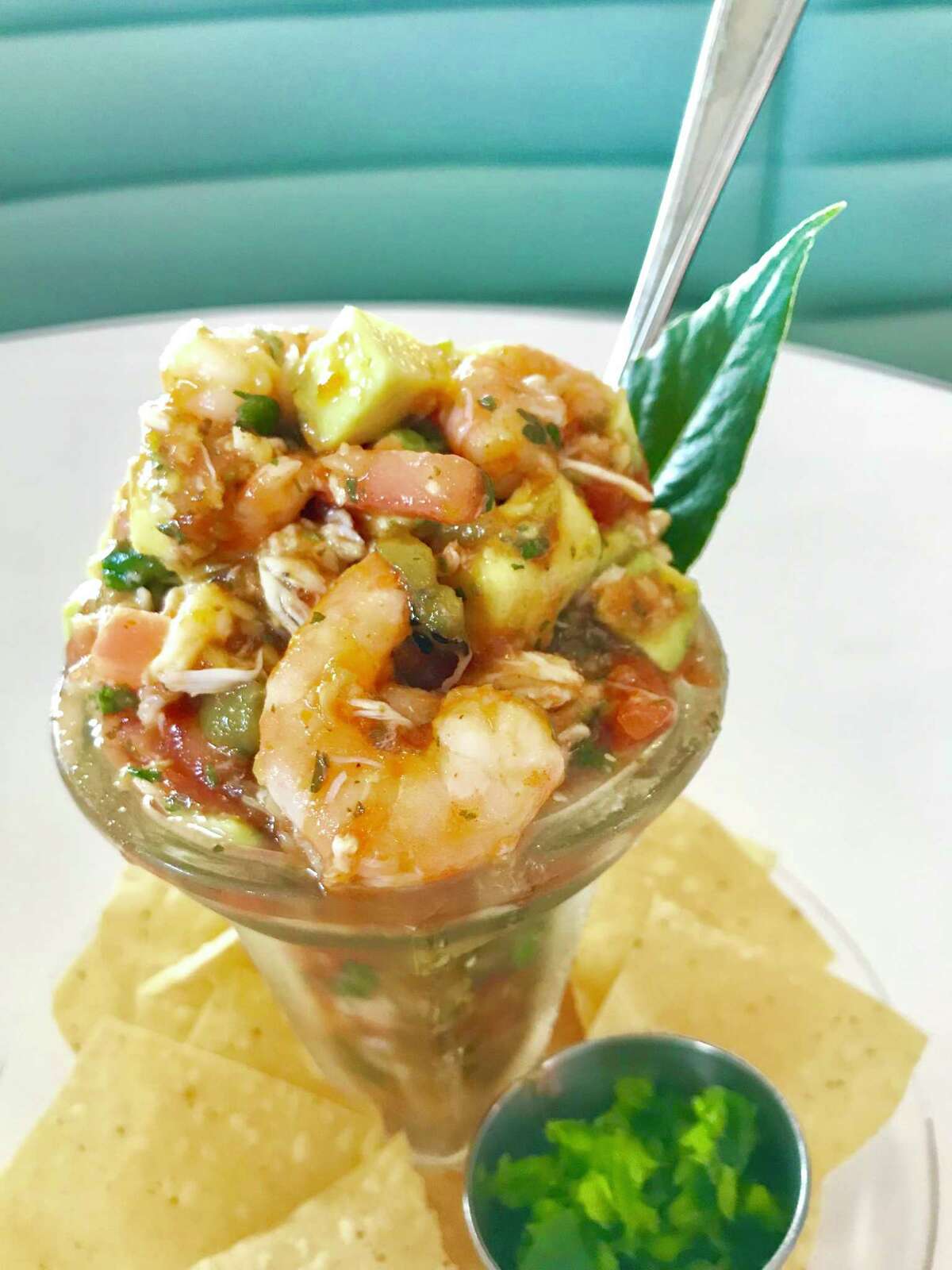 New Goode Co. Seafood opens on Katy Freeway