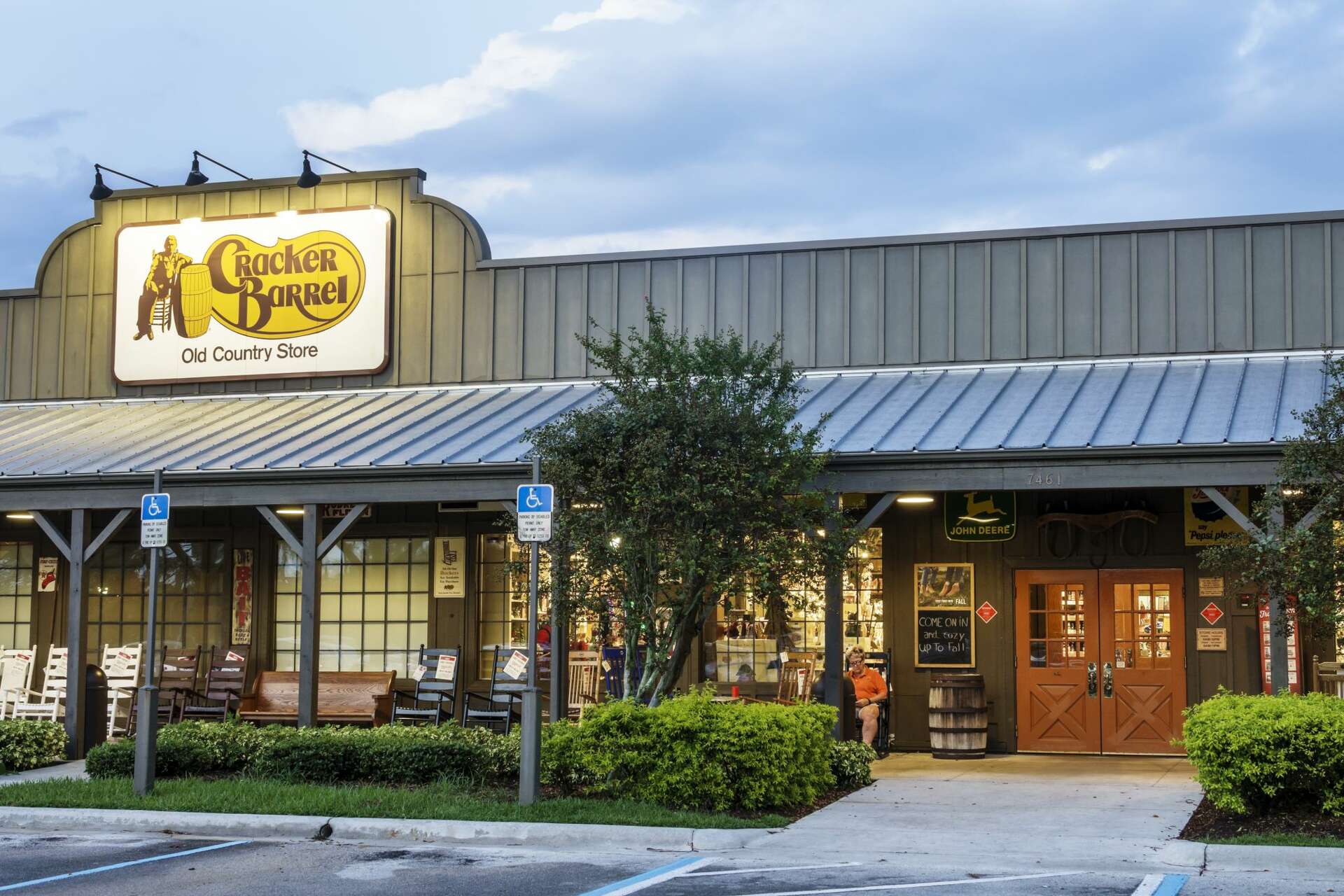 Northern California will soon get its second Cracker Barrel