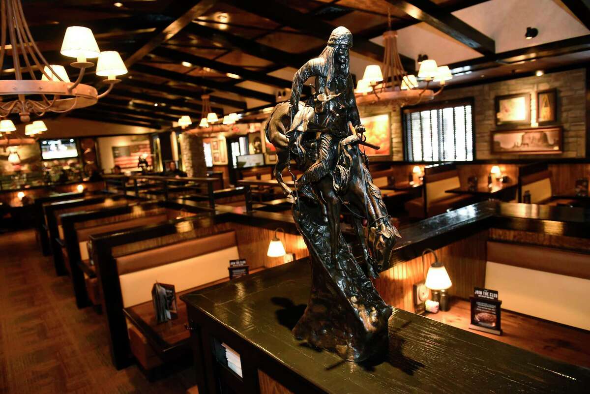 Photos: LongHorn Steakhouse opens on Wolf Road