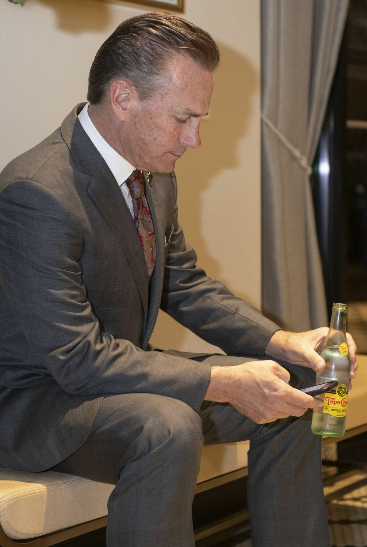 Payton takes commanding lead after early voting