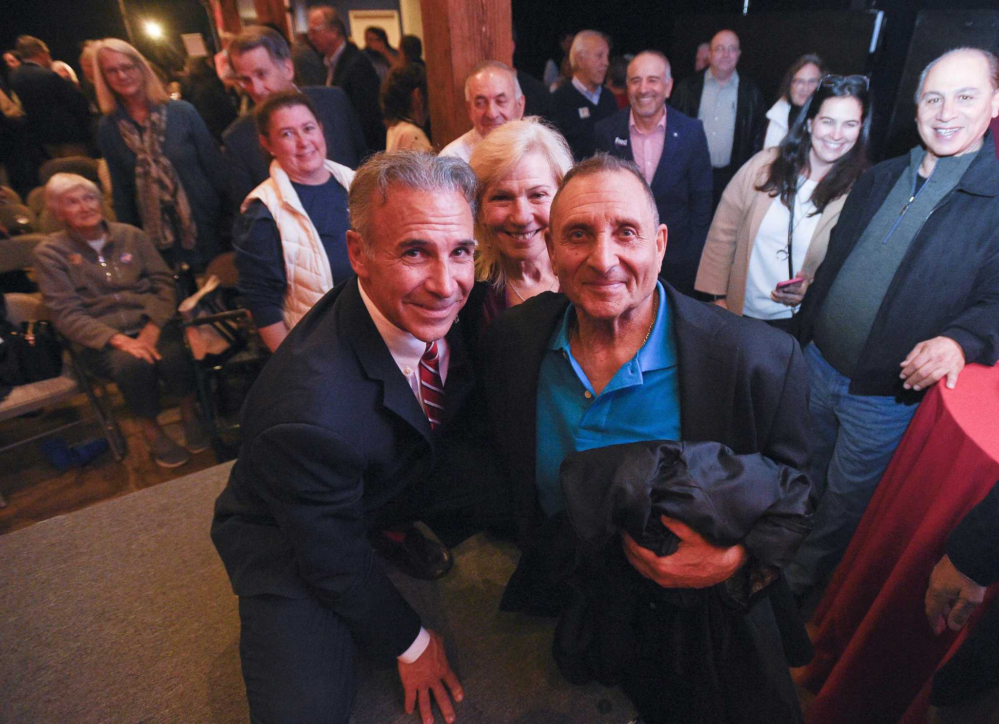 Camillo brings the example of those who came before into office