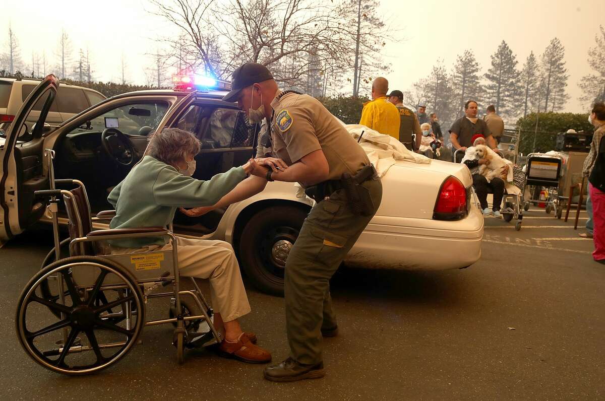 One year later, before-and-after photos show Camp Fire's enduring ...
