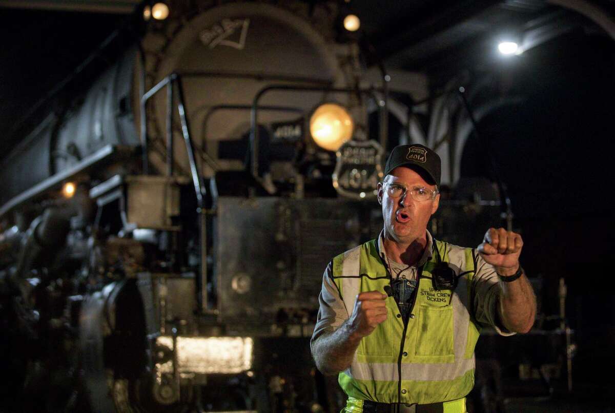 Big Boy headed for Houston as world’s largest steam train chuffs ...