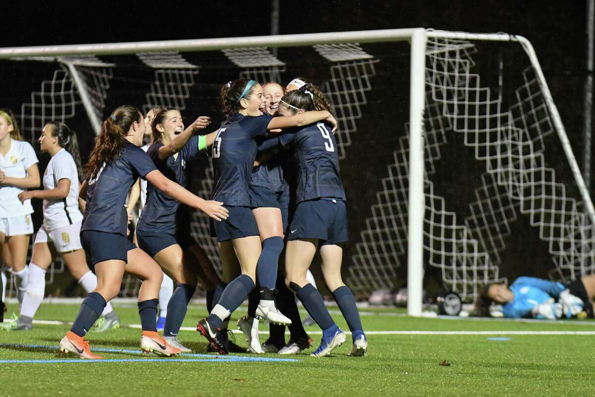Staples Edges St Joseph To Win Championship