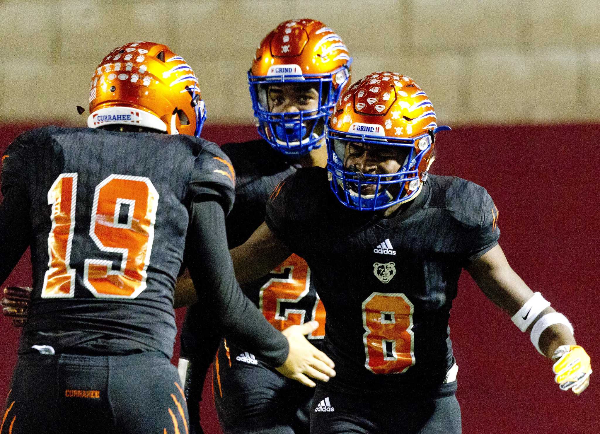 FOOTBALL: Grand Oaks wraps independent era with win