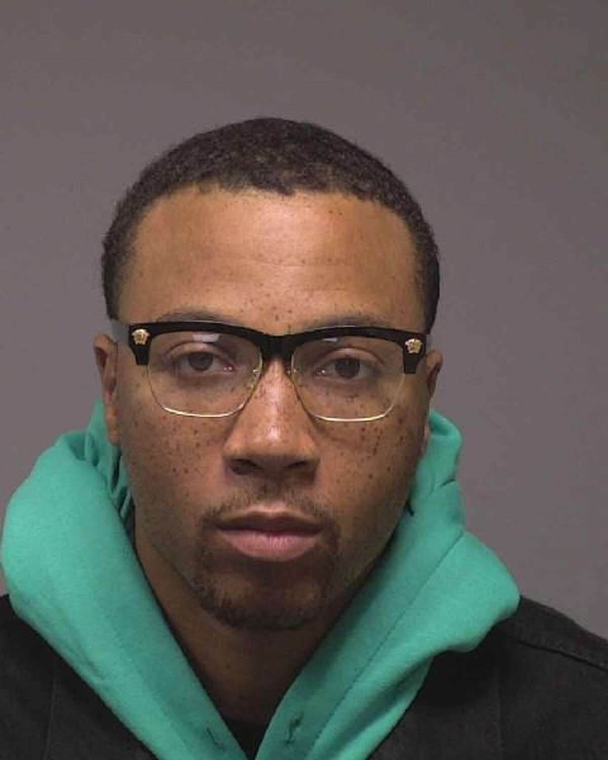 Police: New Haven man’s alleged drug customers kept calling as he was ...