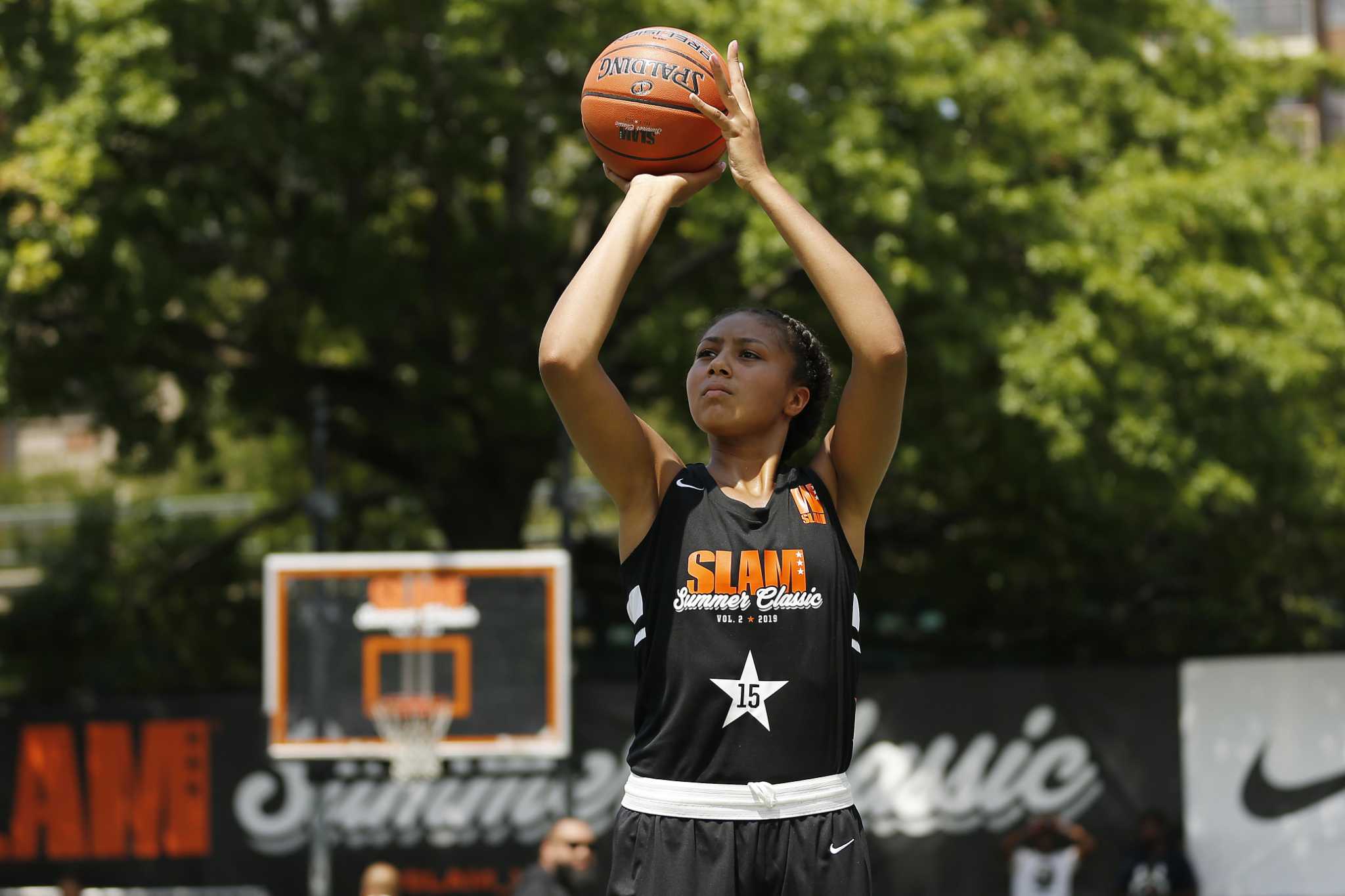 Amari DeBerry, the No. 5 ranked recruit in 2021, commits to UConn