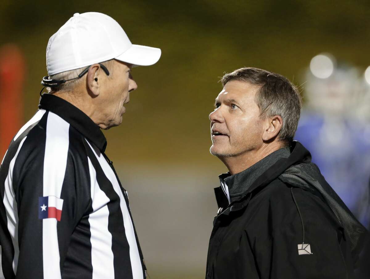 FOOTBALL: New Caney tops Porter to win district title