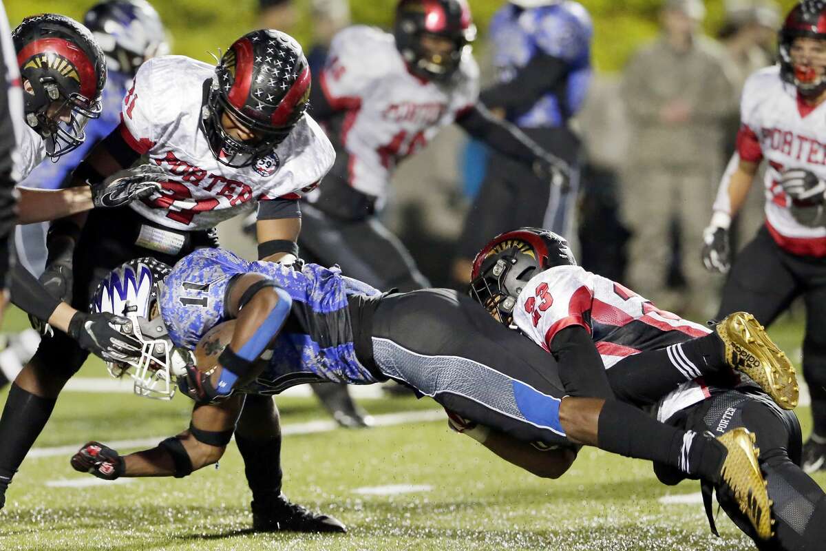 FOOTBALL: New Caney tops Porter to win district title