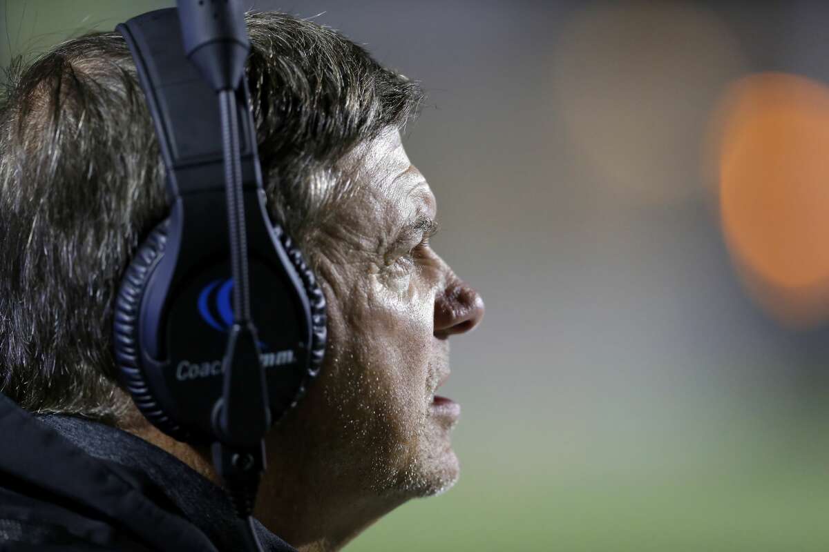 FOOTBALL: New Caney tops Porter to win district title
