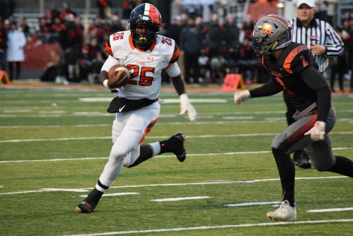 PHOTOS: EHS second-round playoff football