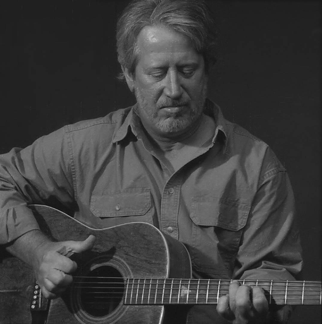 Houston singer-songwriter Vince Bell finds a new focus with ‘Ojo’