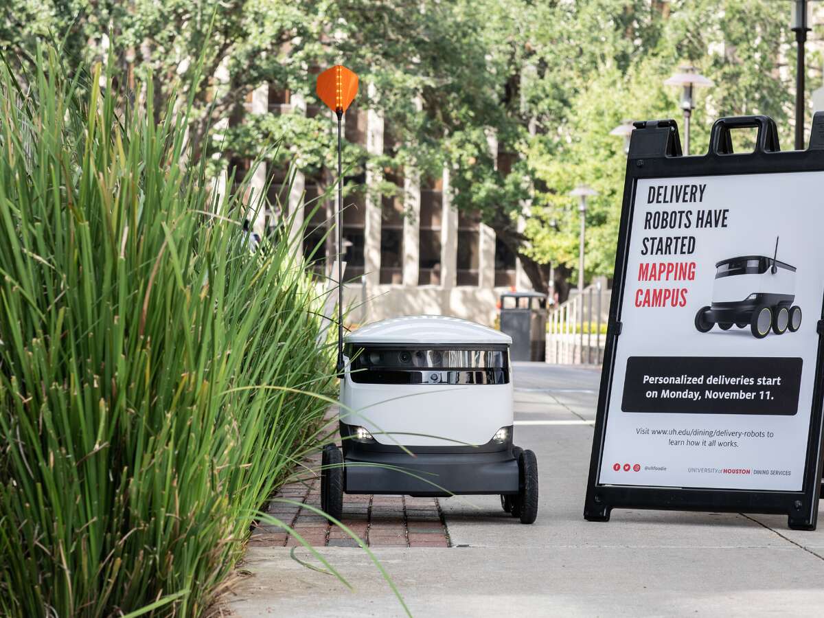 UH makes history as first Texas university to offer food delivery robots