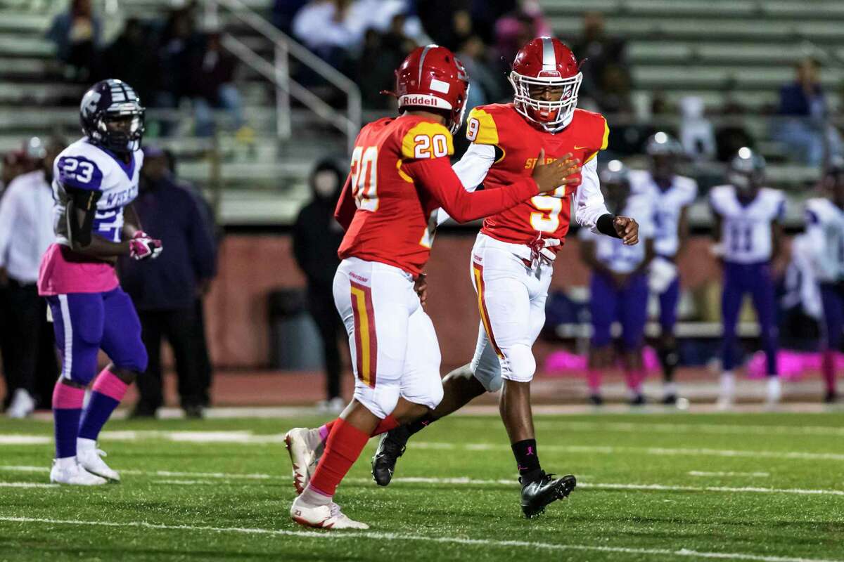 Fort Bend athletes among top THSCA scholars