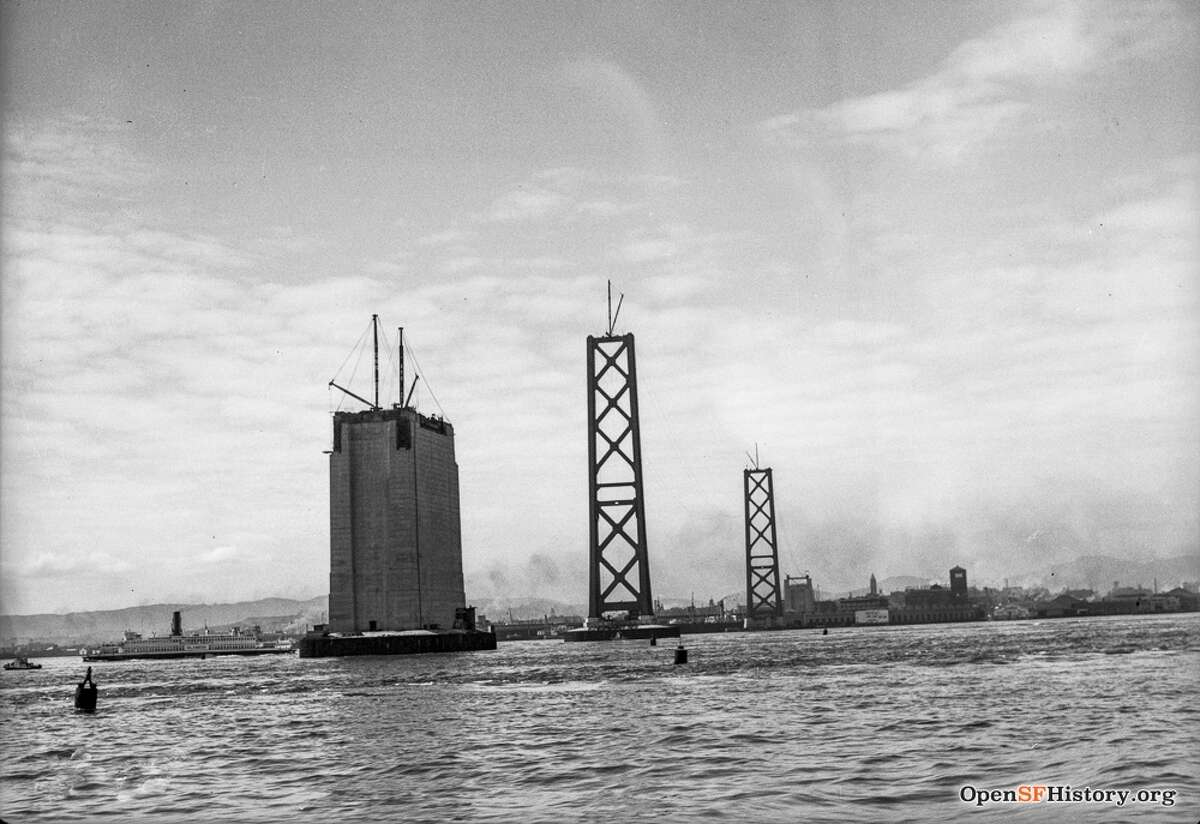 Striking photos show the Bay Bridge under construction