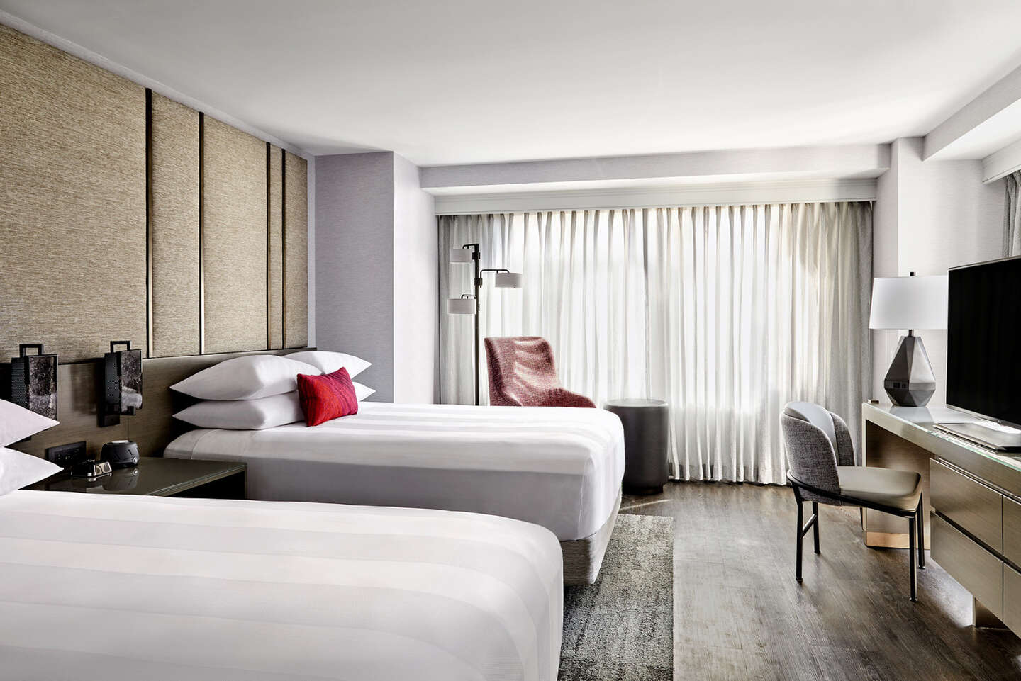 San Francisco's Marriott Marquis "Jukebox" turns 30, gets facelift