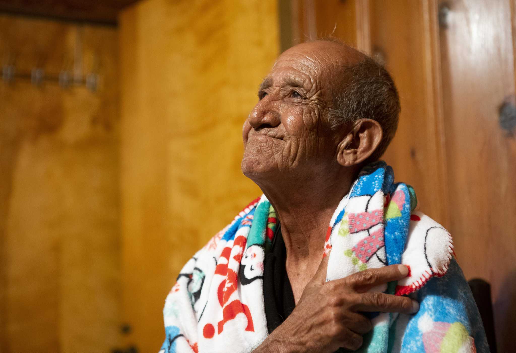 Injured in crash, East End’s ‘elote man’ looks to neighbors for help