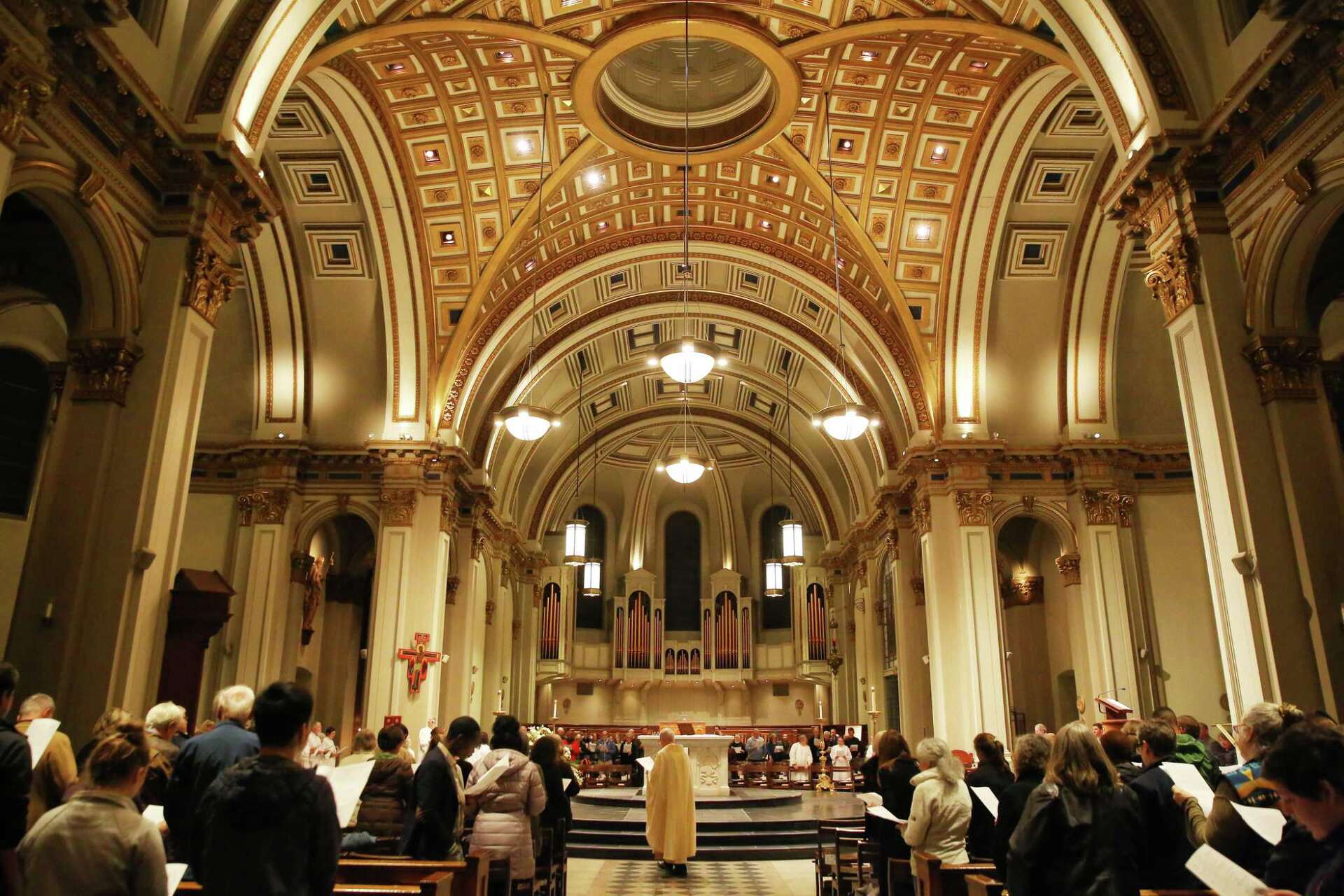 ‘A scandal’: Community remembers, honors 169 homeless residents who ...