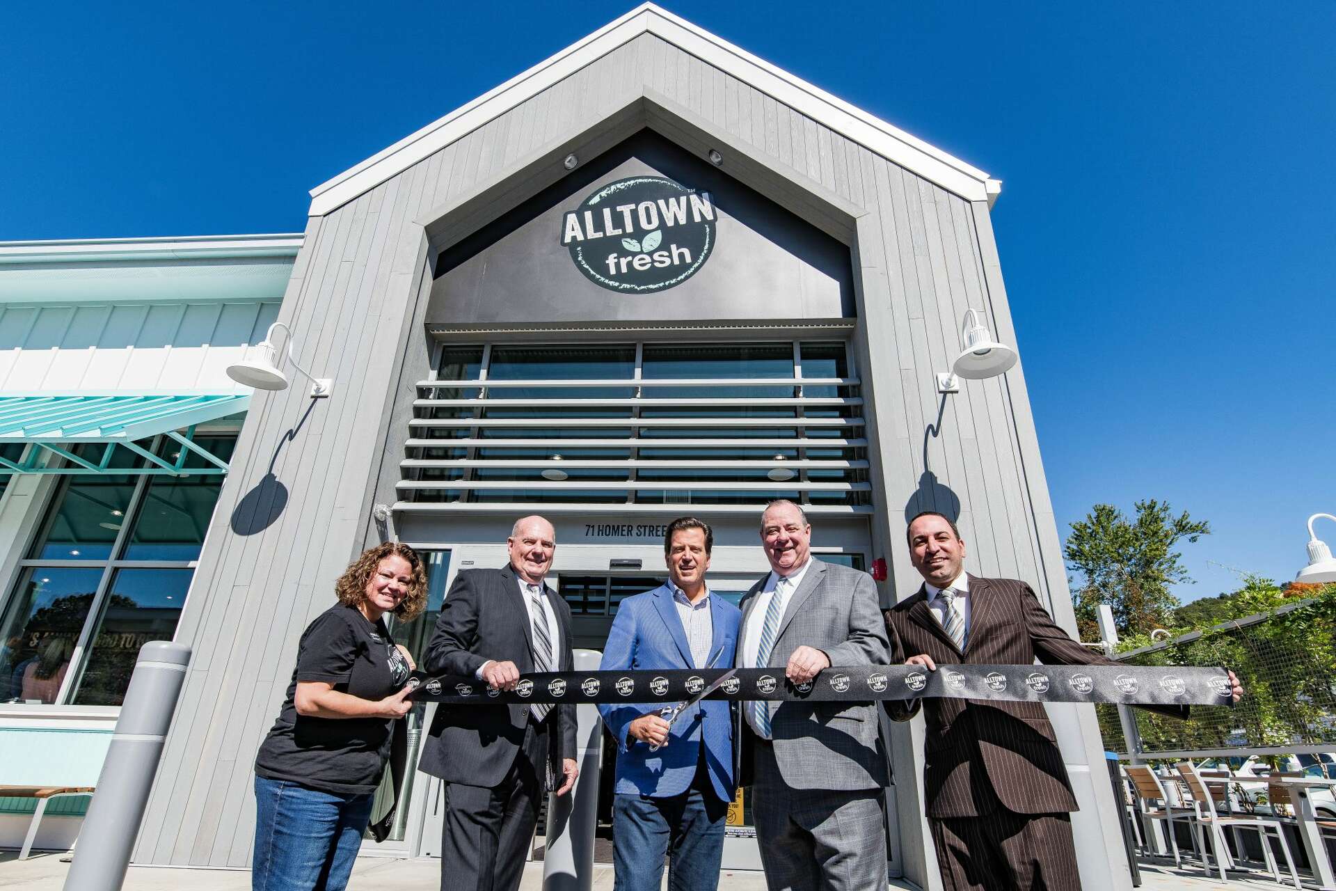 Healthy convenience store holding grand opening in Hamden
