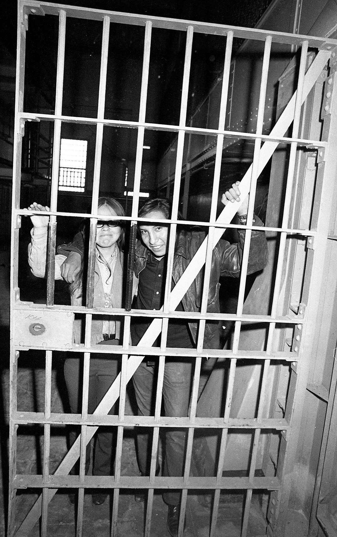 Occupation of Alcatraz discovery: Unpublished photos from 1969 protest