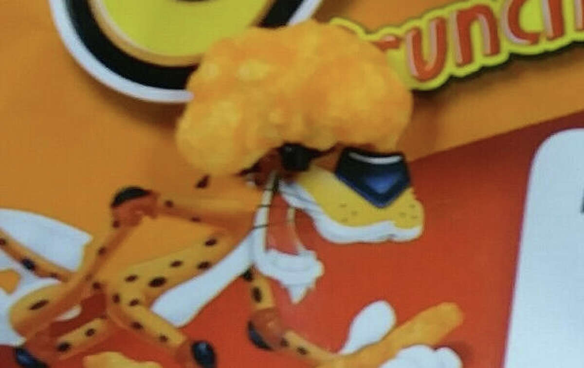 An Alton man is asking $1K for a Cheeto shaped like Trump’s hair. It’s ...