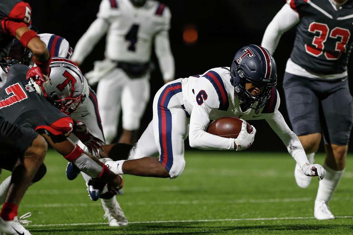 Tompkins defeats Travis, returns to area playoffs
