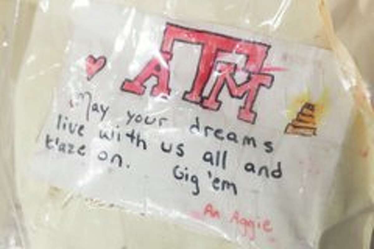 20 years later, photos show how Texas A&M came together after tragic ...