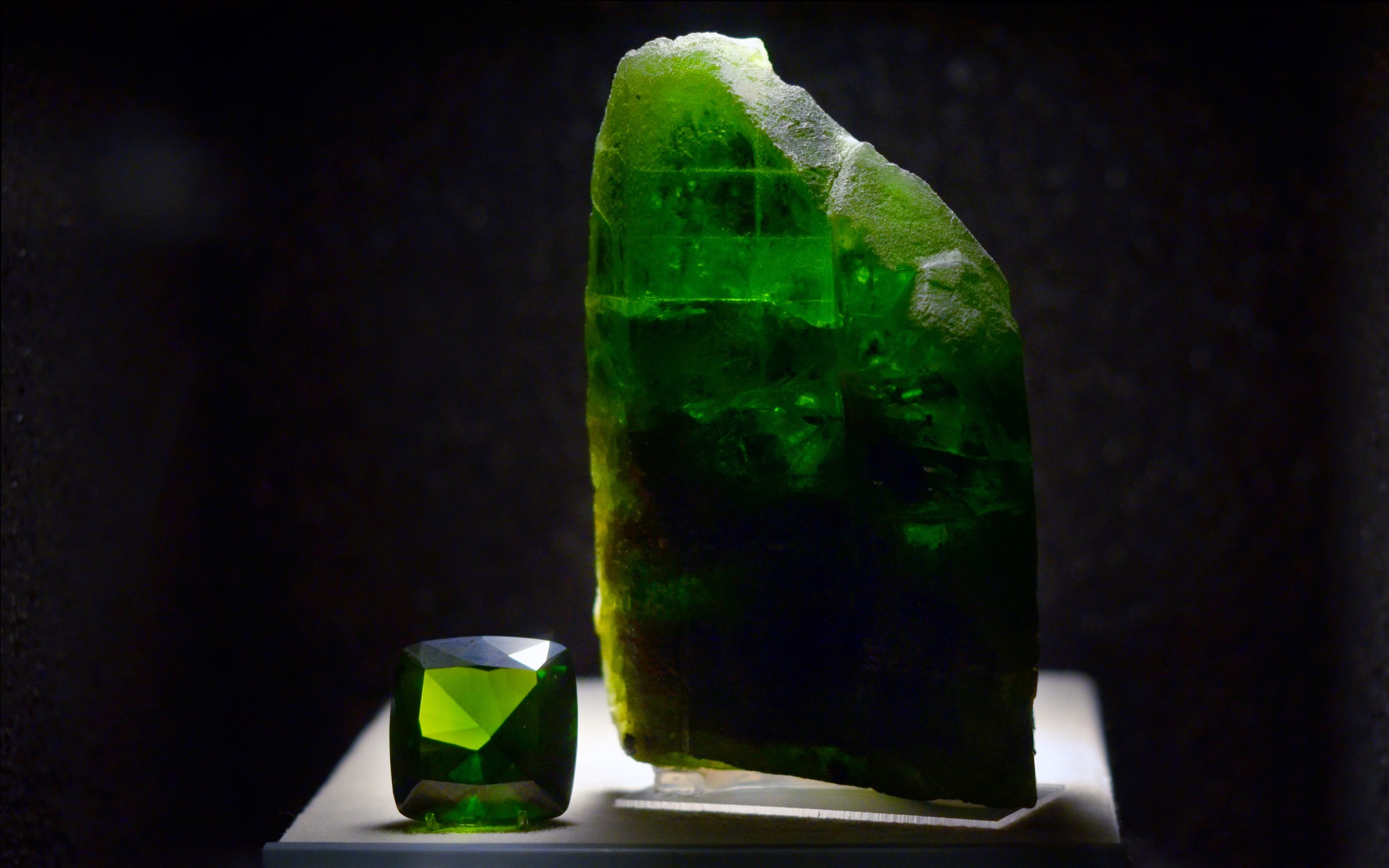 Man claims Camp Fire destroyed his 500-pound emerald; PG&E suspicious
