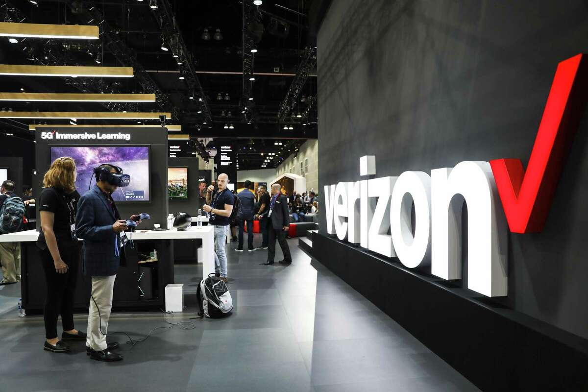 Verizon launches mobile 5G service in Houston