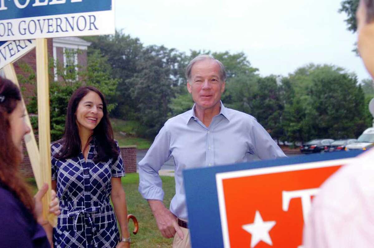 Foley captures narrow win over Fedele