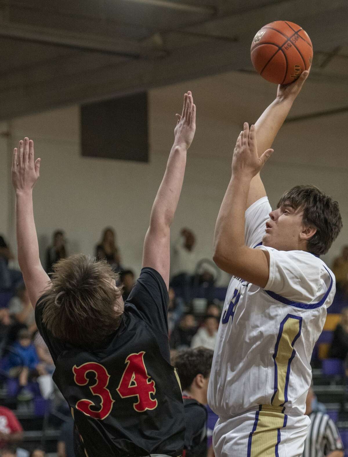 HS BOYS BASKETBALL: MHS comes back to beat Lubbock Coronado