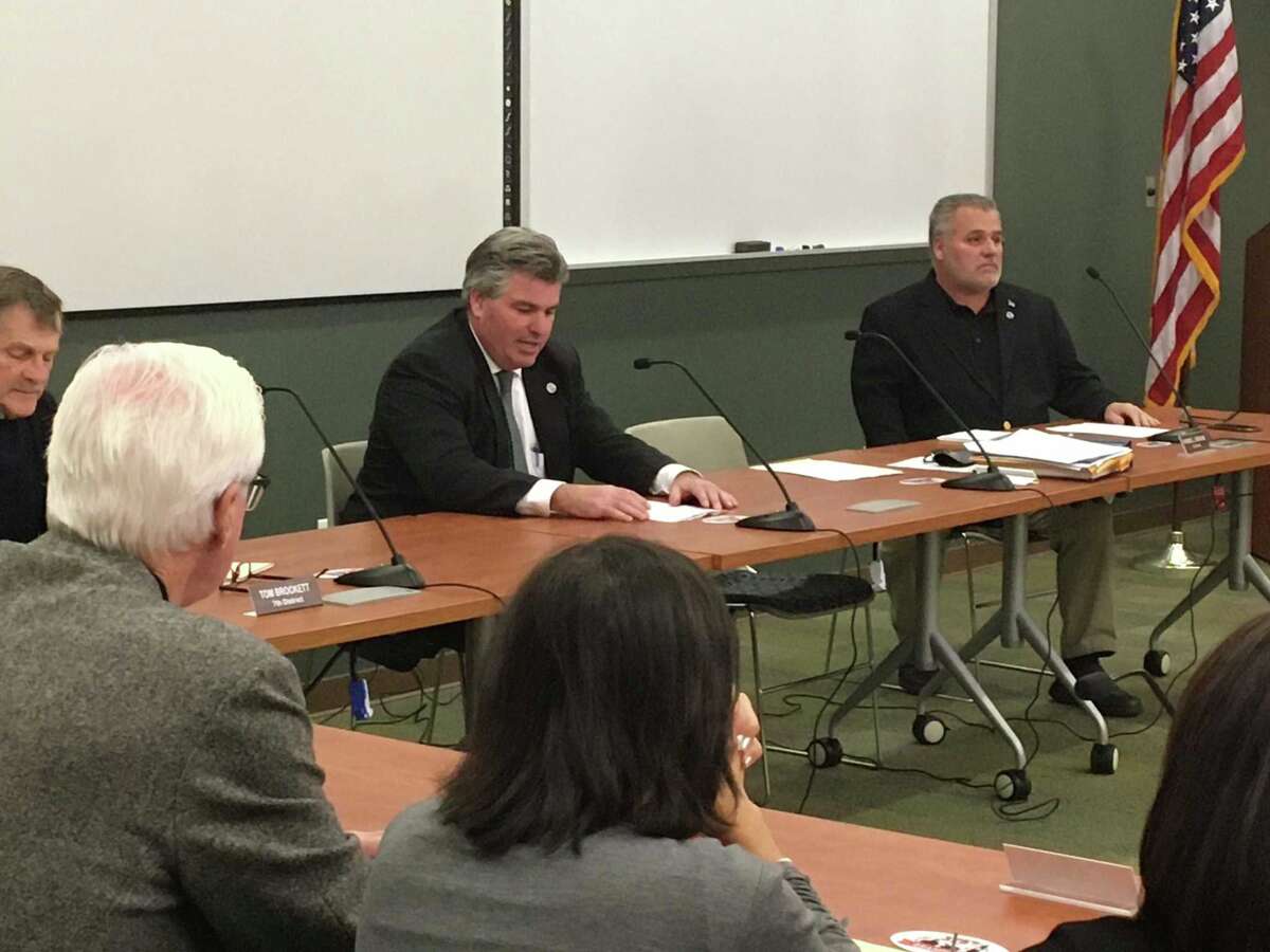 Cosgrove, other Branford officials sworn in for new terms