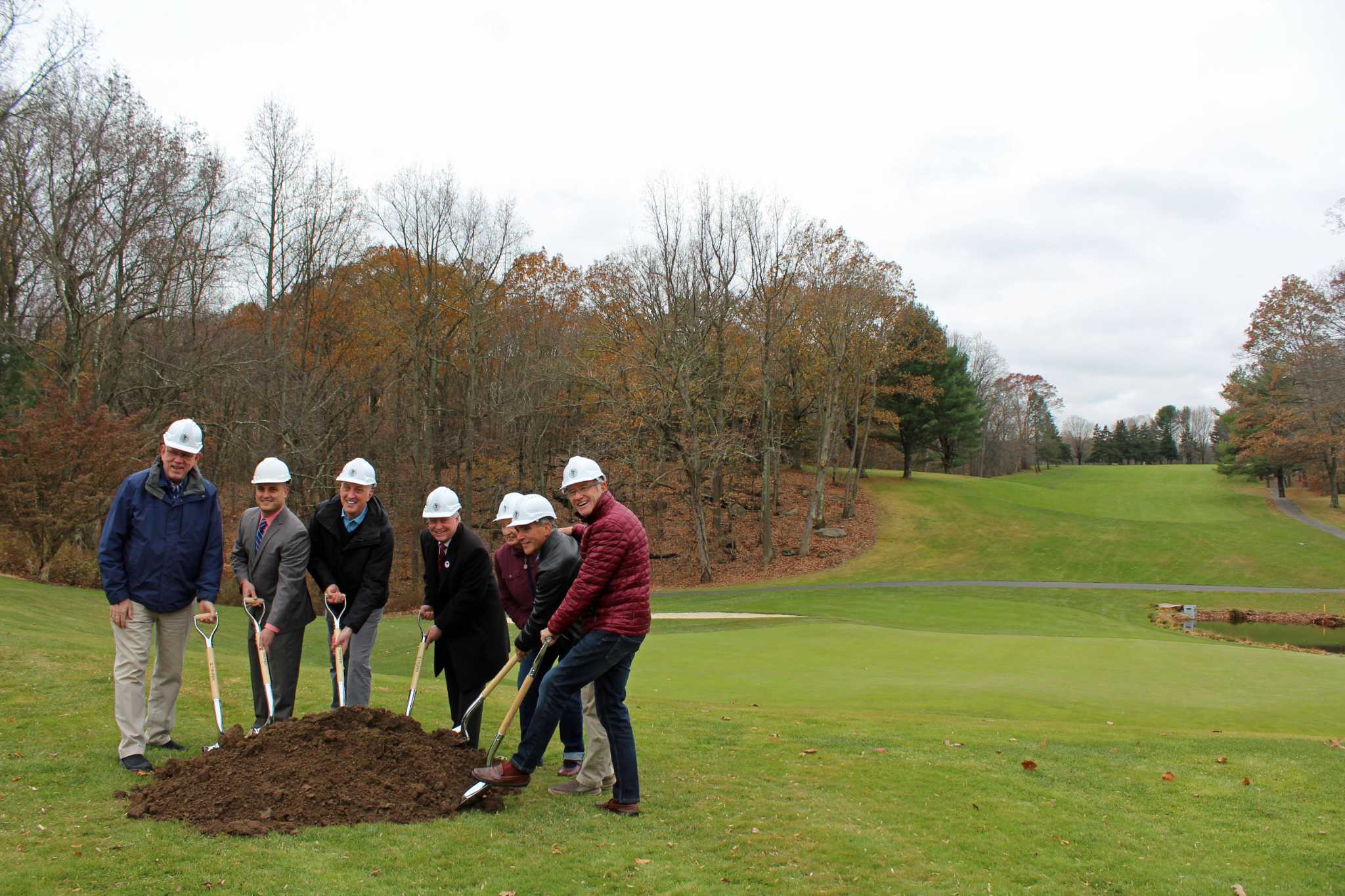 Construction begins on H. Smith Richardson clubhouse in Fairfield
