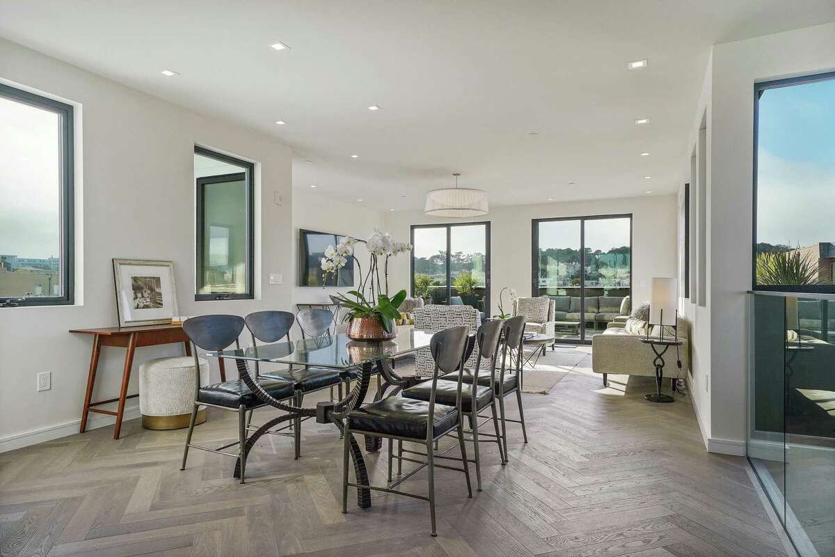 Designer Profile: Jane Mudge and Valerie Wills of JV Staging