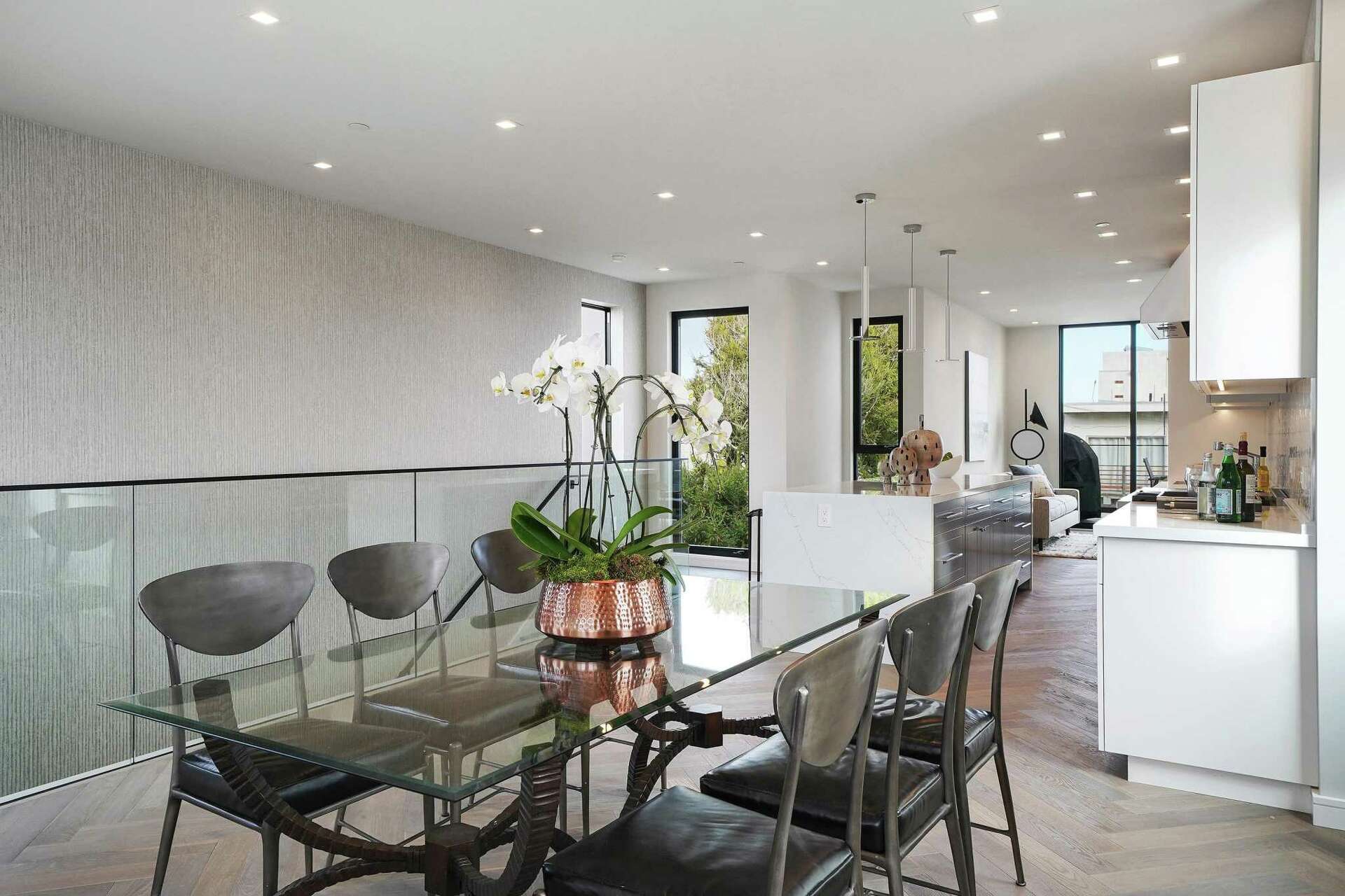 Designer Profile: Jane Mudge and Valerie Wills of JV Staging