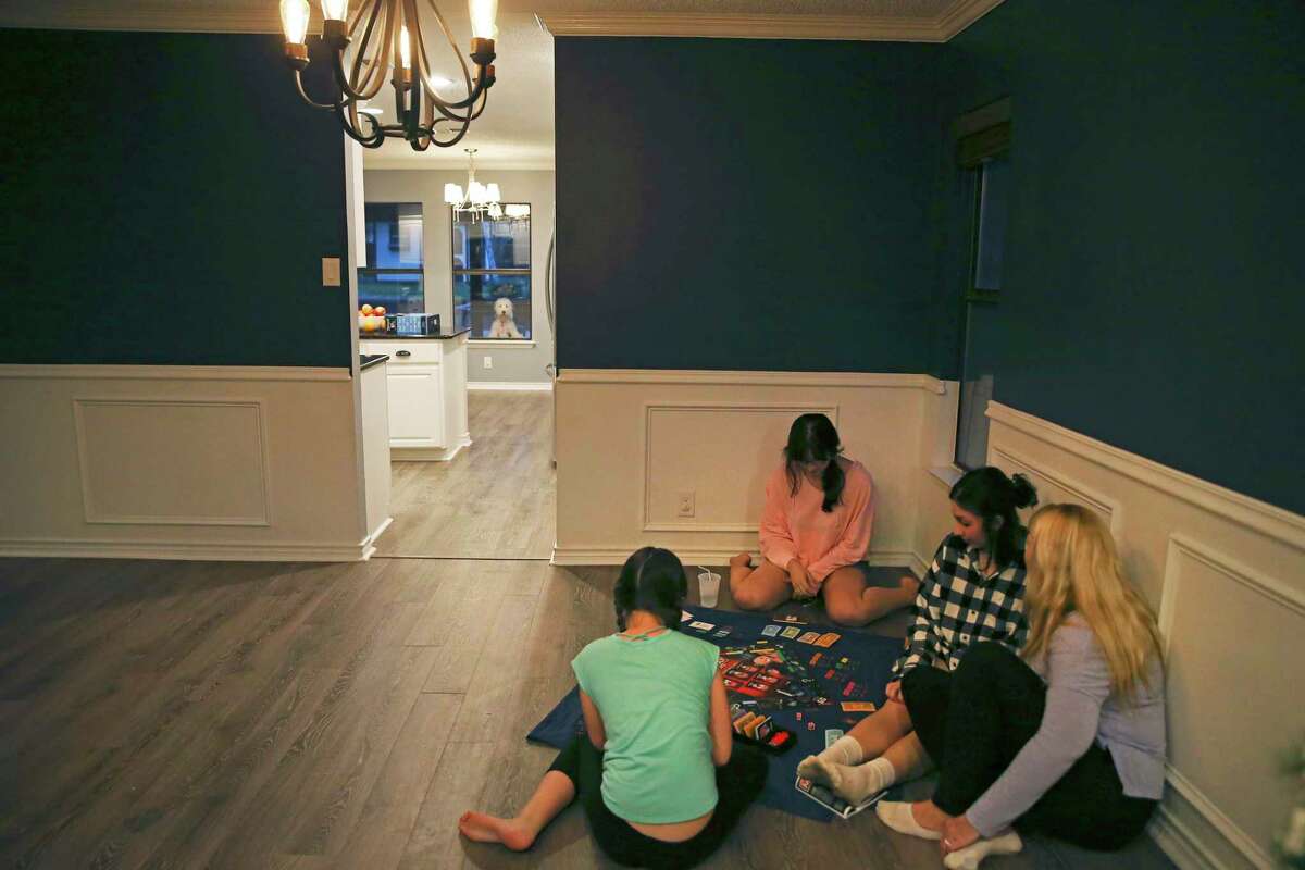 Family fled sewage-contaminated house on San Antonio base