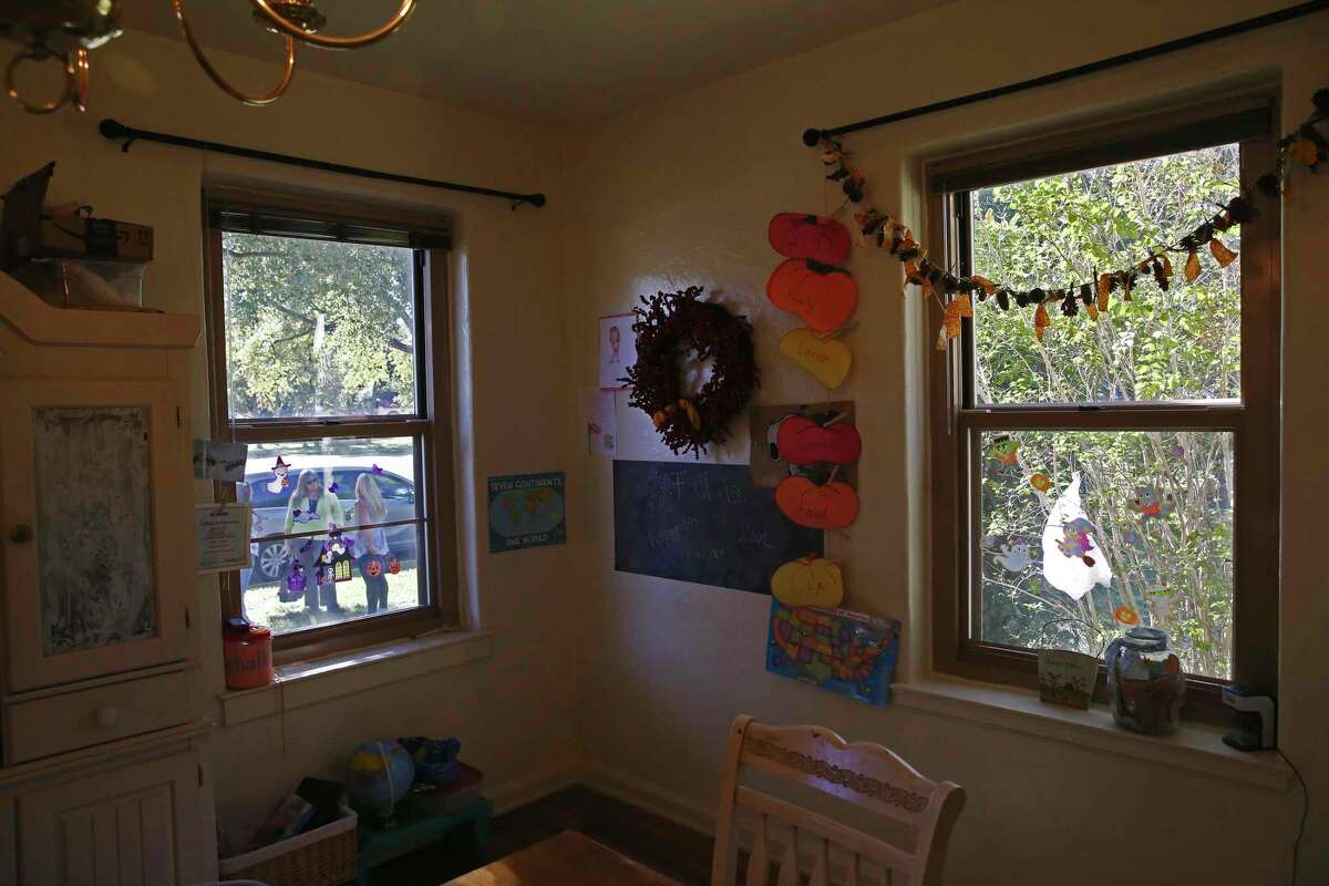 Family fled sewage-contaminated house on San Antonio base