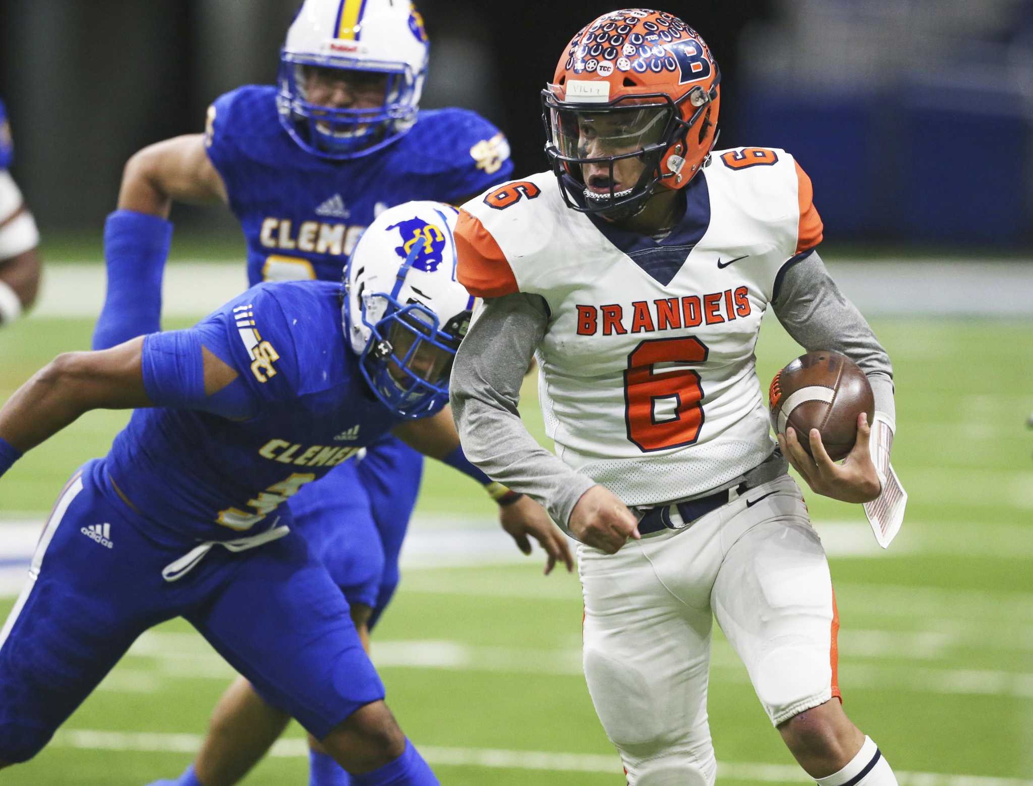 Brandeis pulls away for 35-21 win over Clemens in Region IV-6A Division ...
