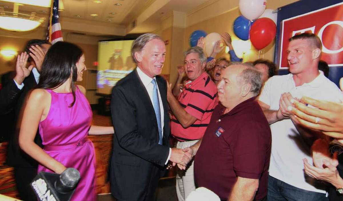 Foley captures narrow win over Fedele