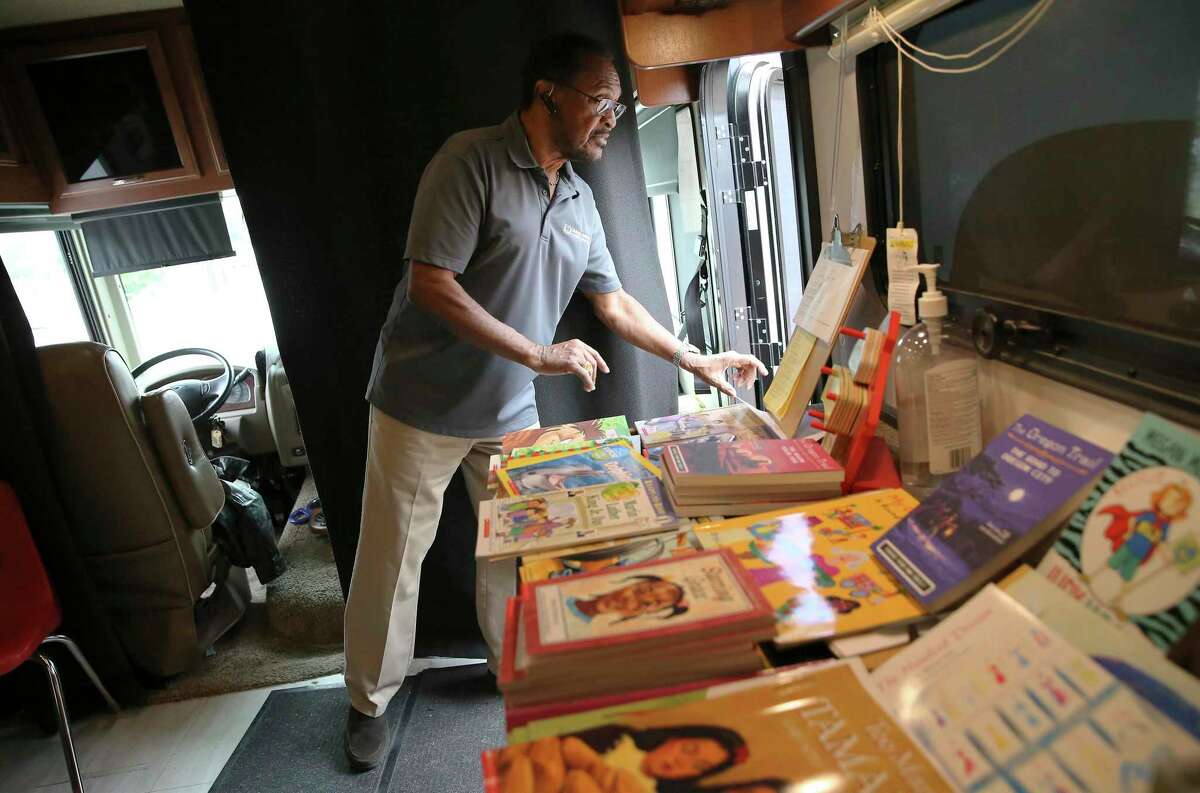 Retiree drives literacy caravan to promote reading to San Antonio children