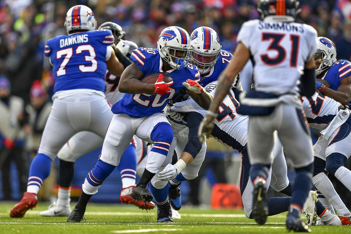 Frank Gore climbs to third on NFL’s career rushing list