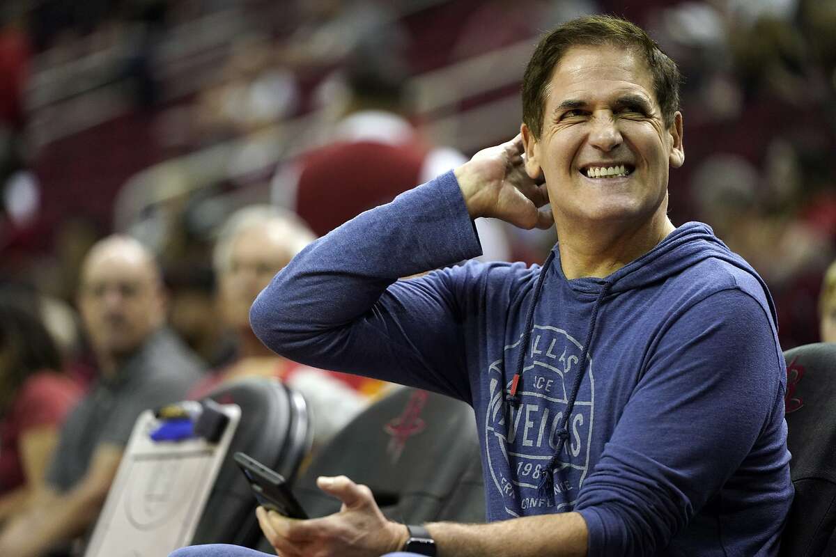 Mavericks gain confidence with road win over Rockets